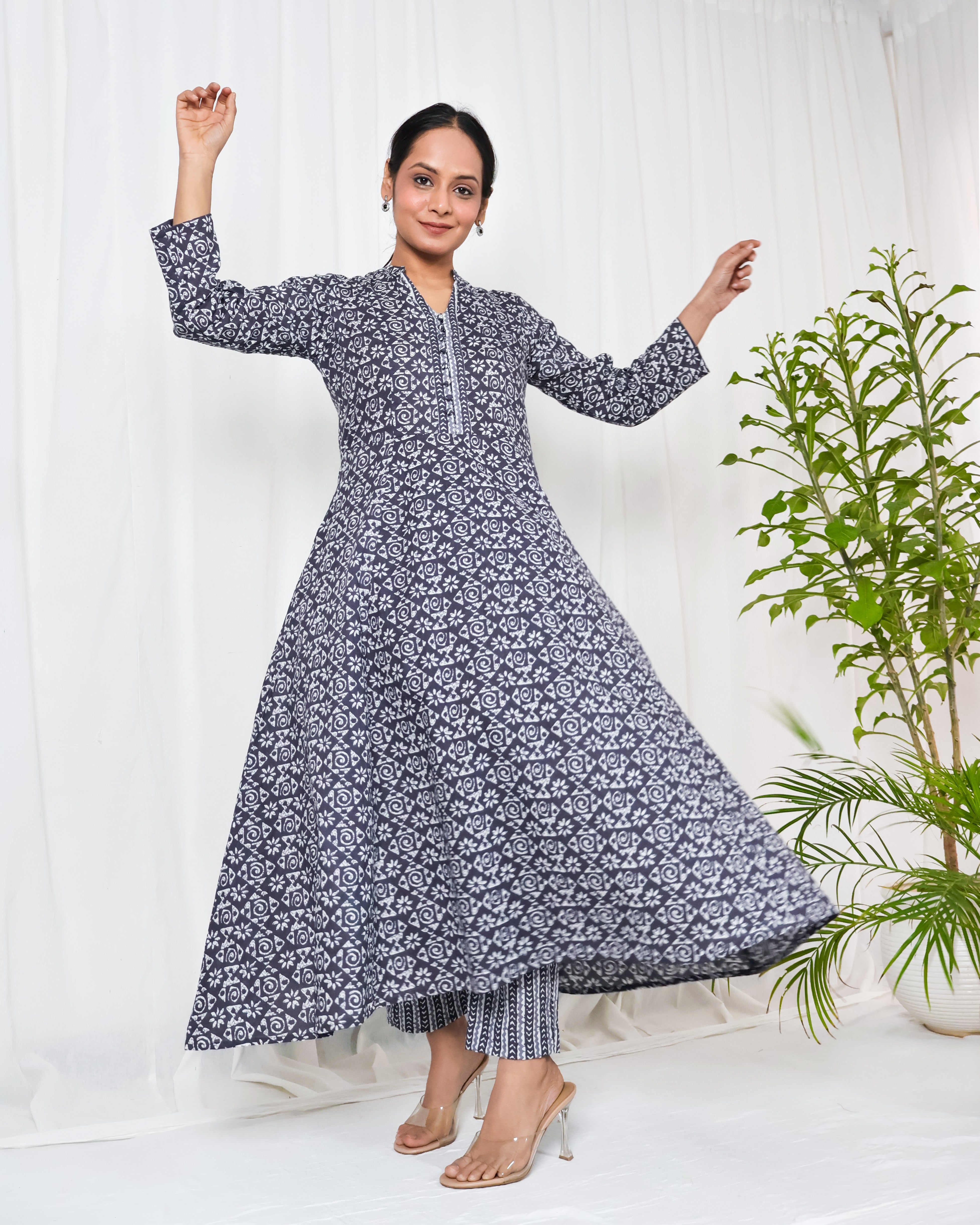 Aurora Circular-cut Kurta set – sivakaindia